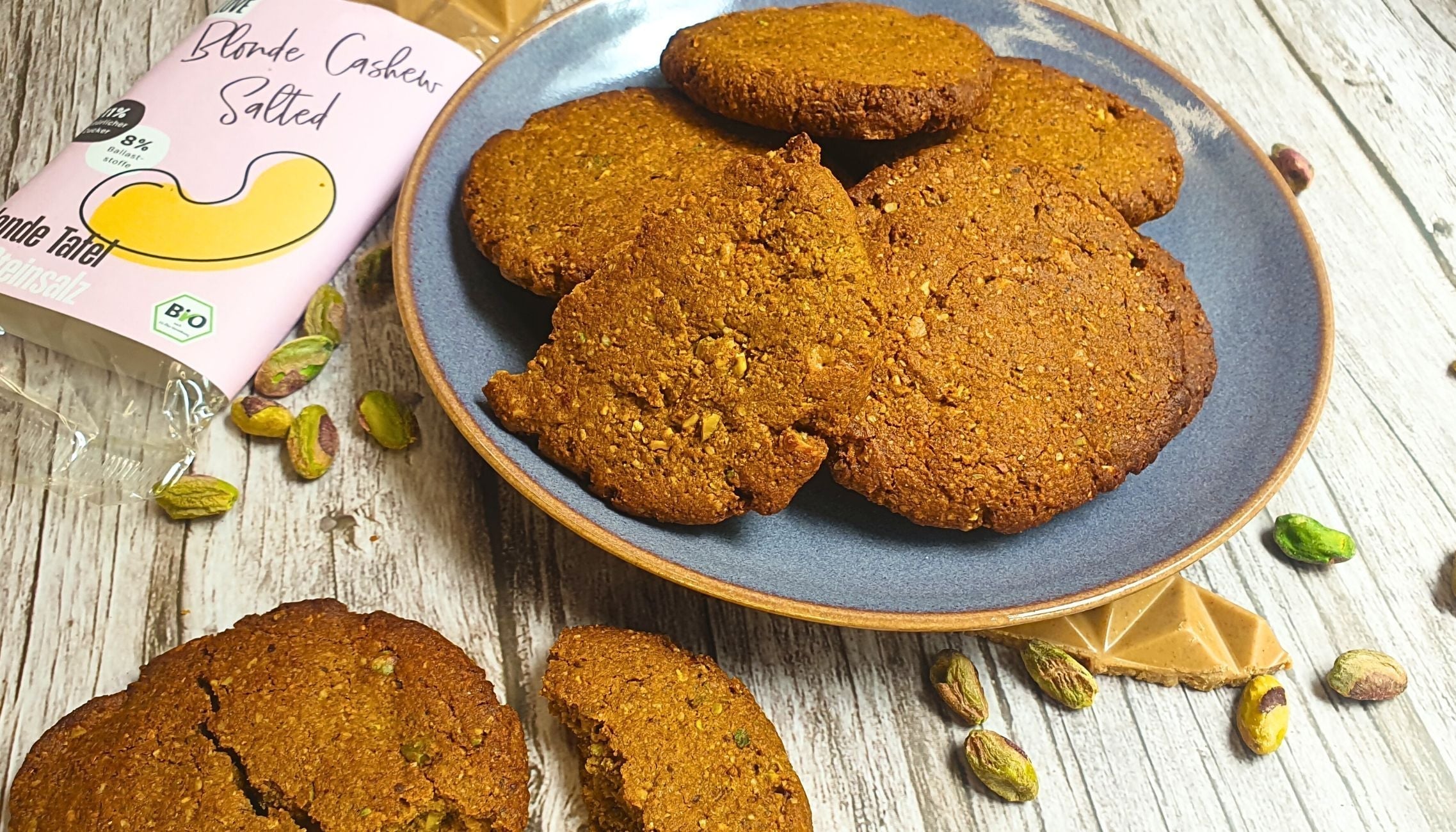 Pistachio Cookies – BellyLove.eu